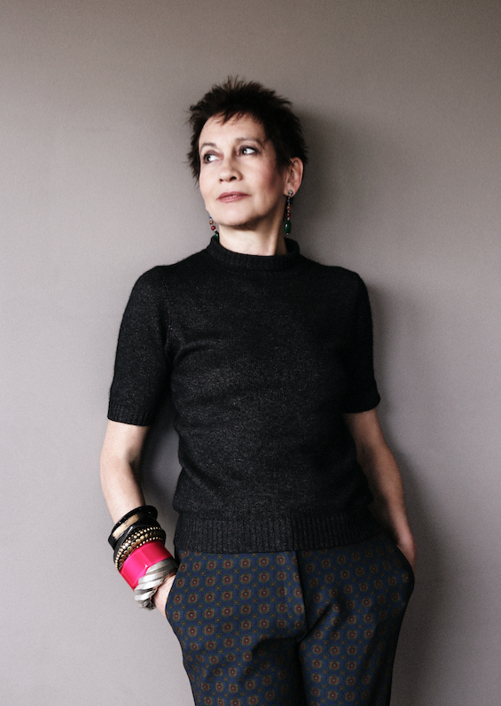 Caroline Loeb, une artiste au féminin pluriel - PRESTAPLUME